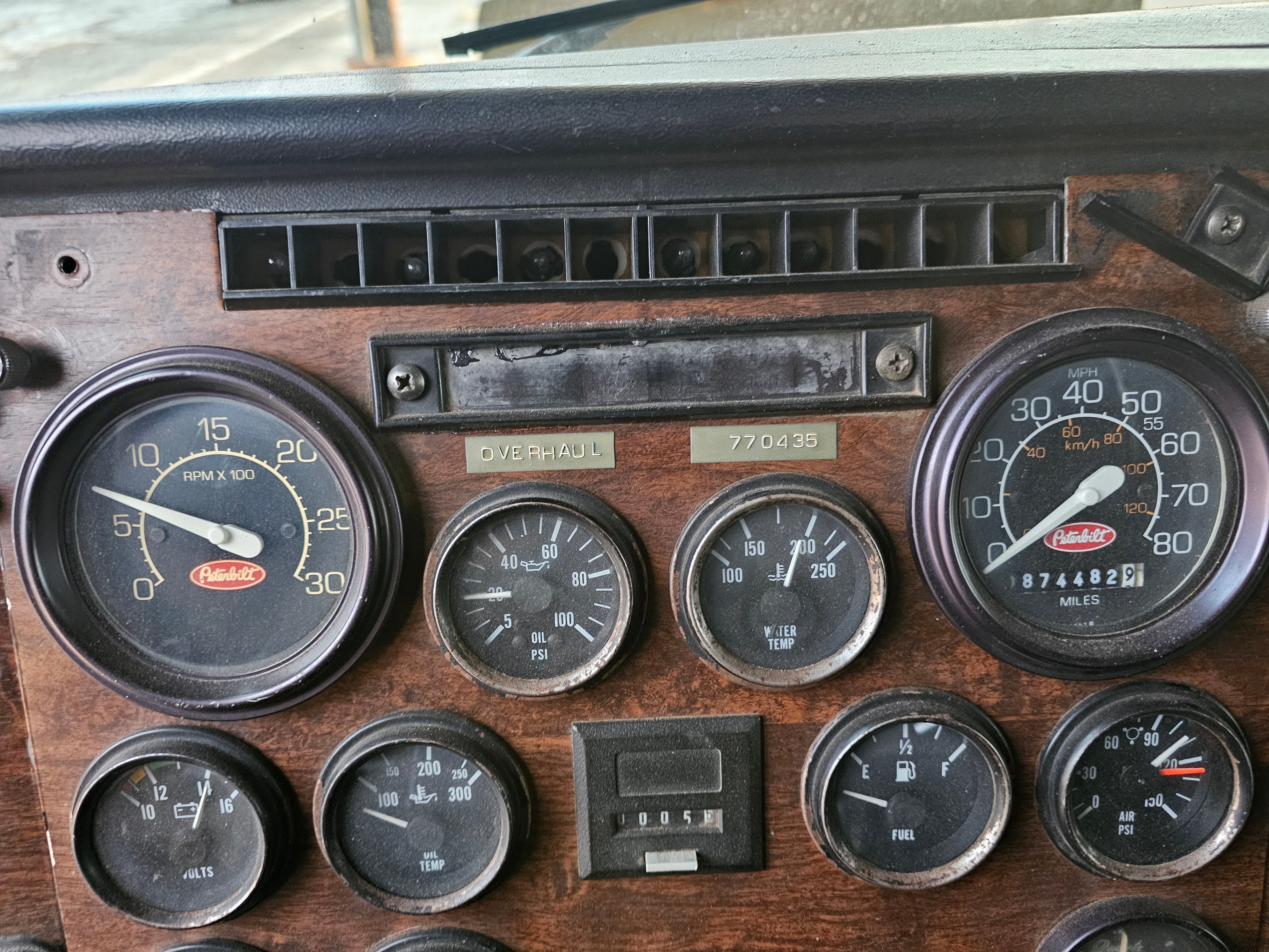 1987 Peterbilt 377 – Lamb Brothers Equipment
